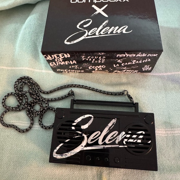 selena | Portable Audio & Video | Selena X Bumpboxx Micro Boombox ...